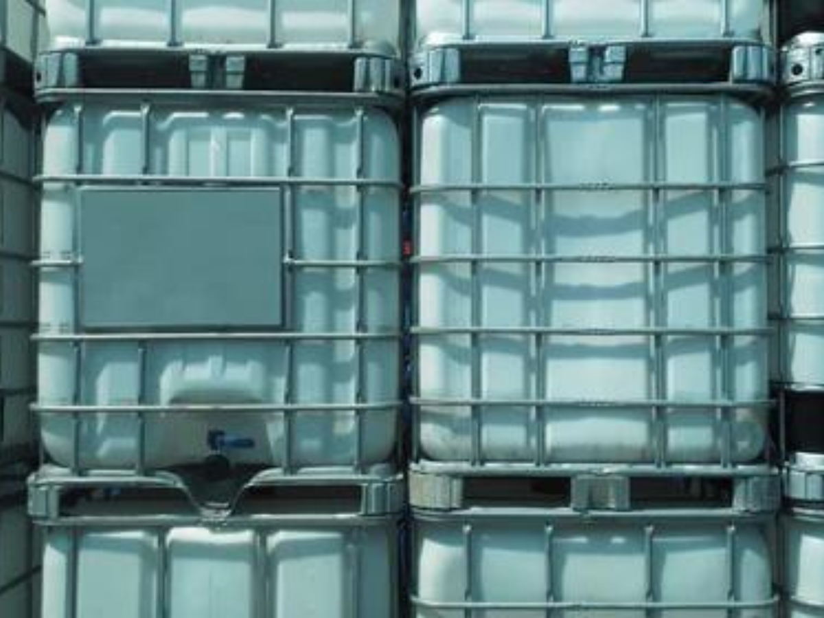 IBC Compliance: How Are You Storing Your Intermediate Bulk Containers ...
